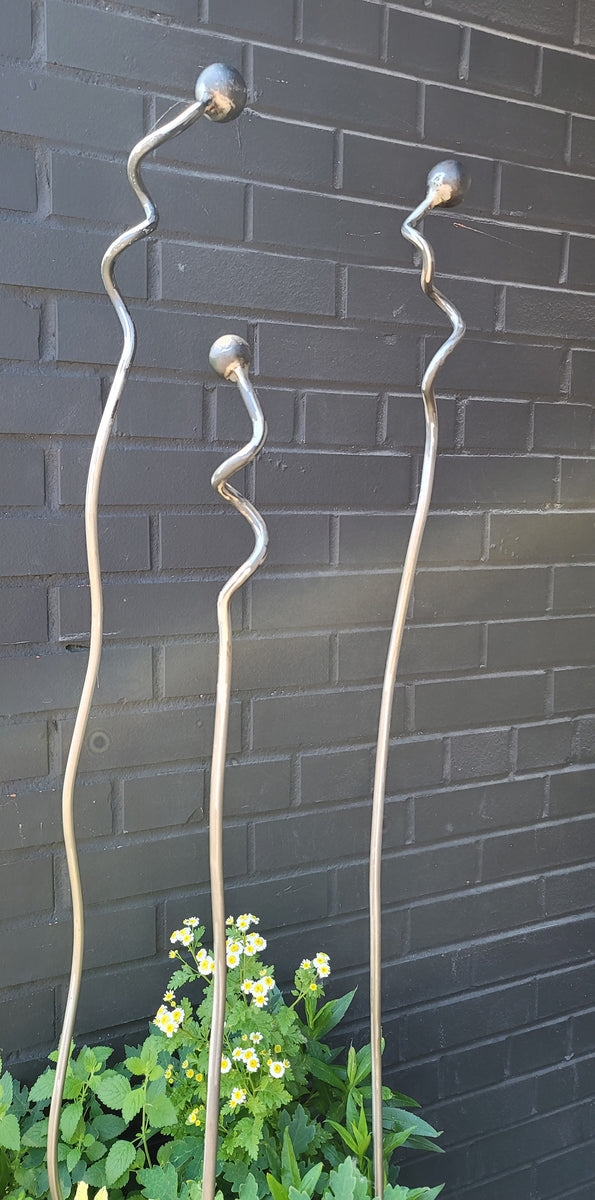 Curly Steel Garden Stakes (set of 3) – Lucky 7 Steel