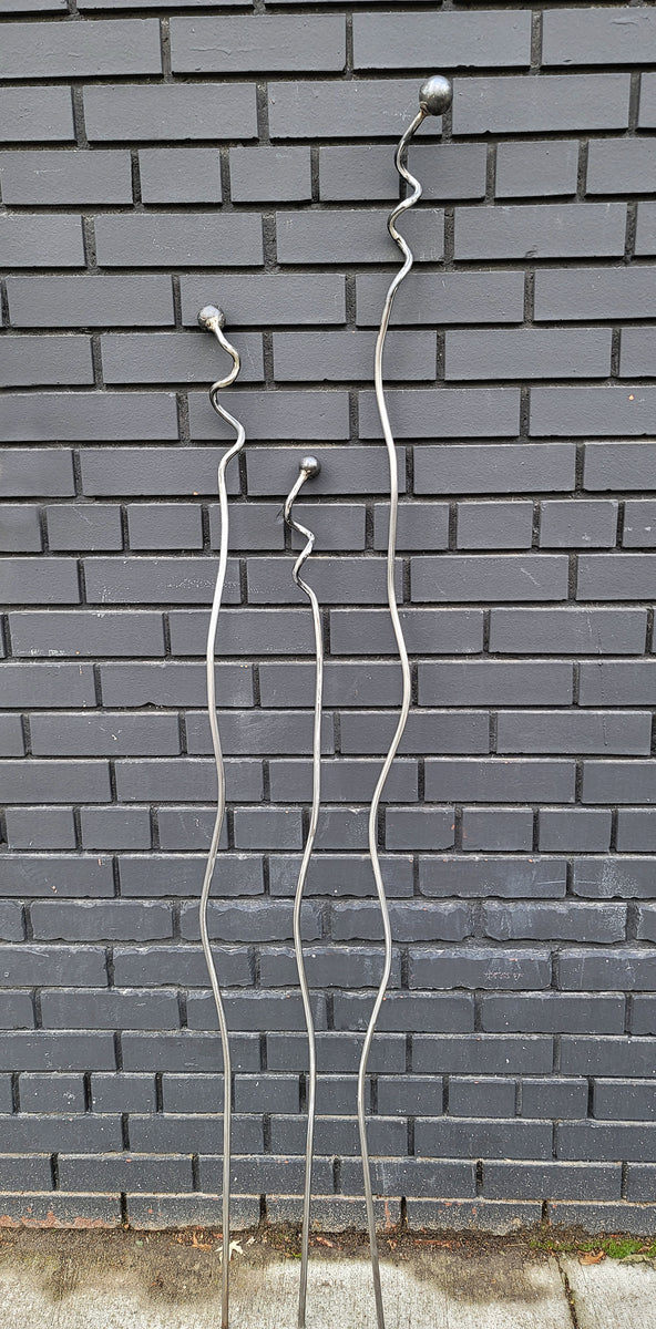 Curly Steel Garden Stakes (set of 3) – Lucky 7 Steel